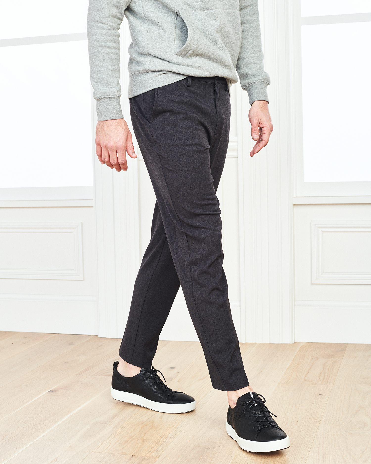 QUINCE Tapered Lounge/Work Pants